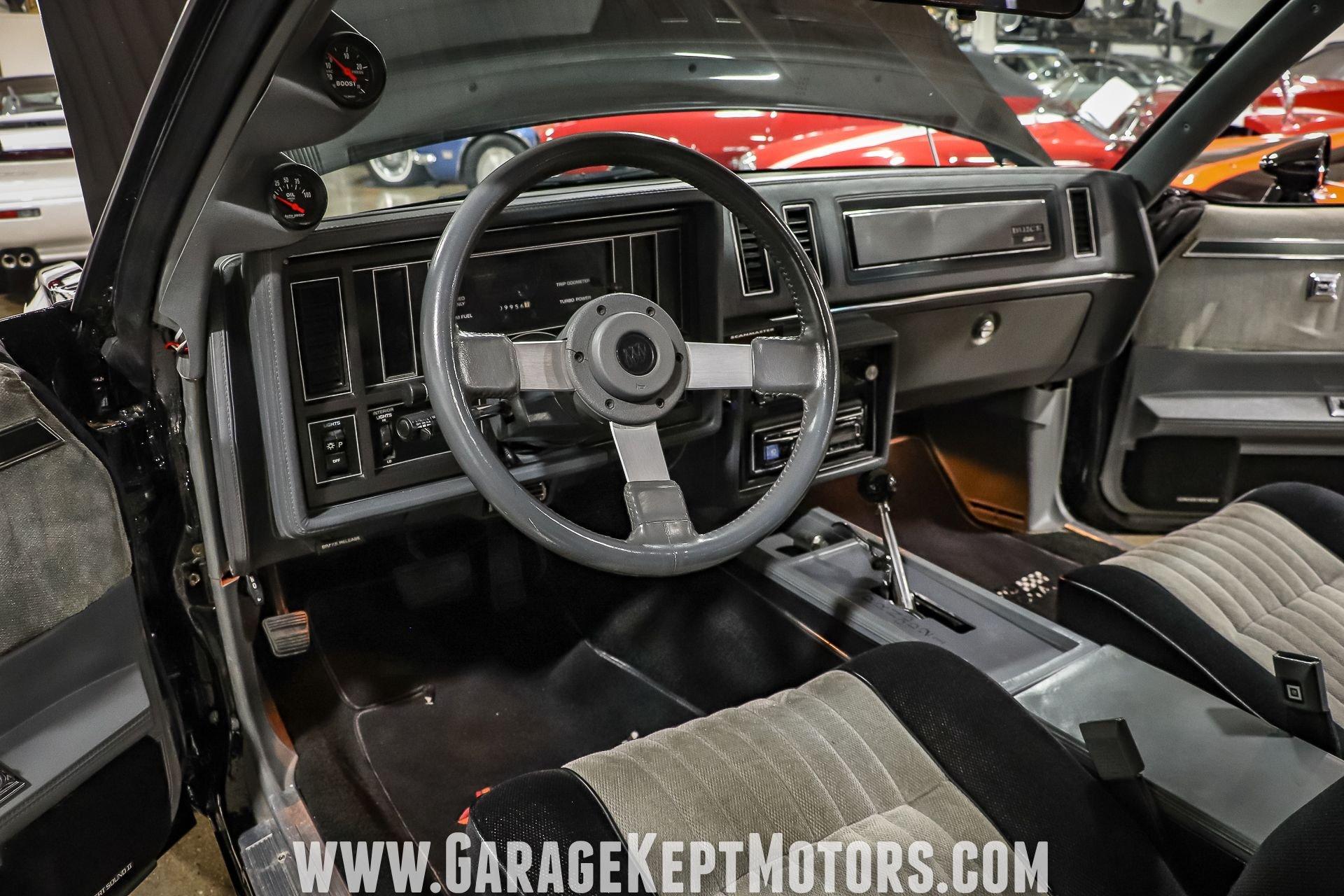 Buick Grand National Interior
