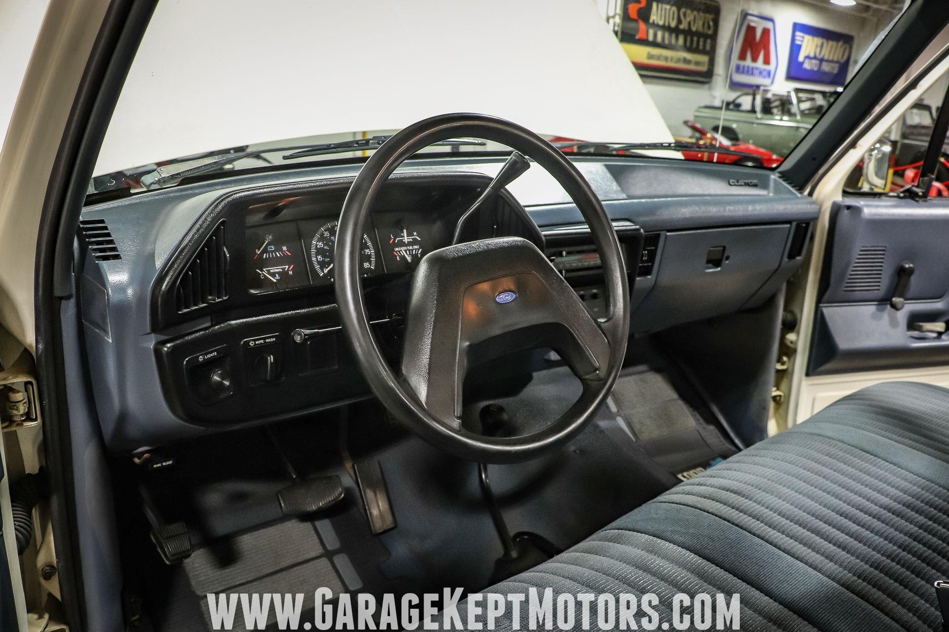 1990 Ford Truck Interior