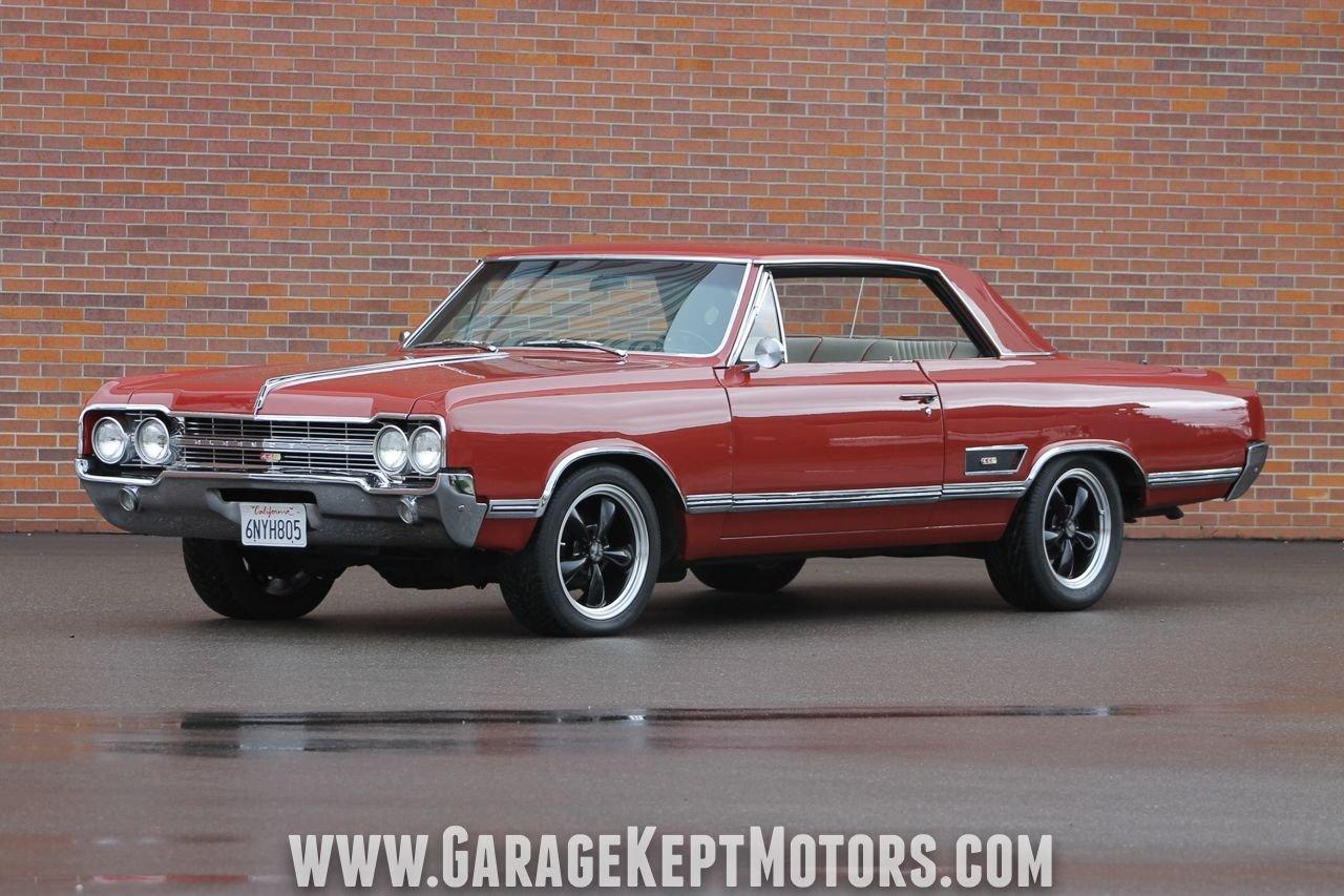 Oldsmobile Cutlass 1965 Mark's 1965 Oldsmobile 442 Holley My Garage